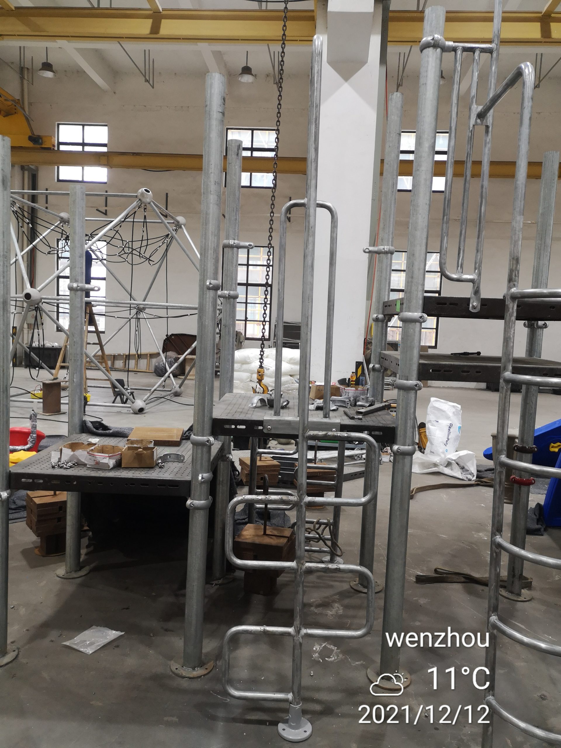 Vertical Snake Climber | IPEMA